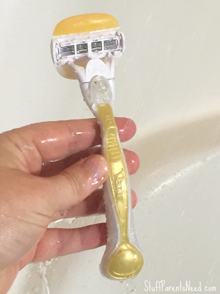 Razor Burn on Legs? How to Take Care of It and Move On with Your Busy ...